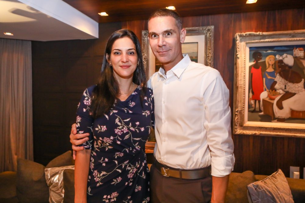 Clarissa Sendra e Márcio Calux festejam os 4 aninhos da herdeira Nicole ...