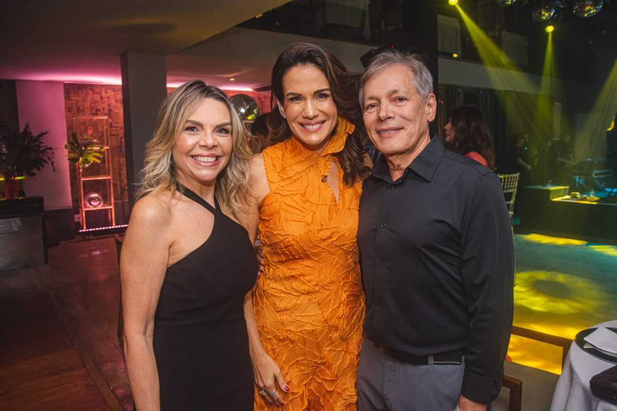 Otacílio Valente e Ana Virgínia Martins festejam o aniversário dela no ...