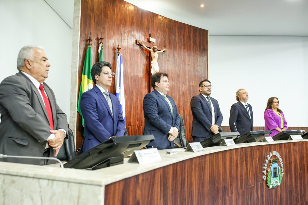 Fernando Férrer é agraciado com Medalha do Mérito Jurídico José ...