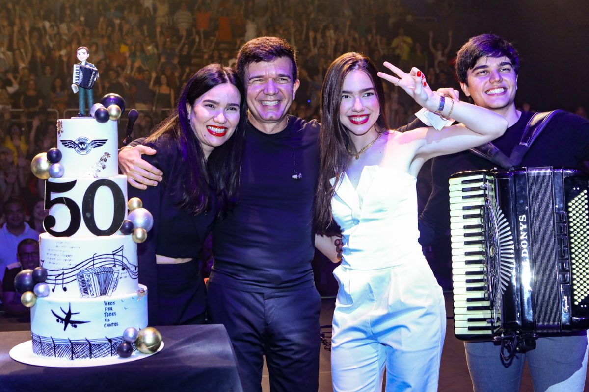 Waldonys comemora 50 Anos com show e lançamento de livro no Teatro ...