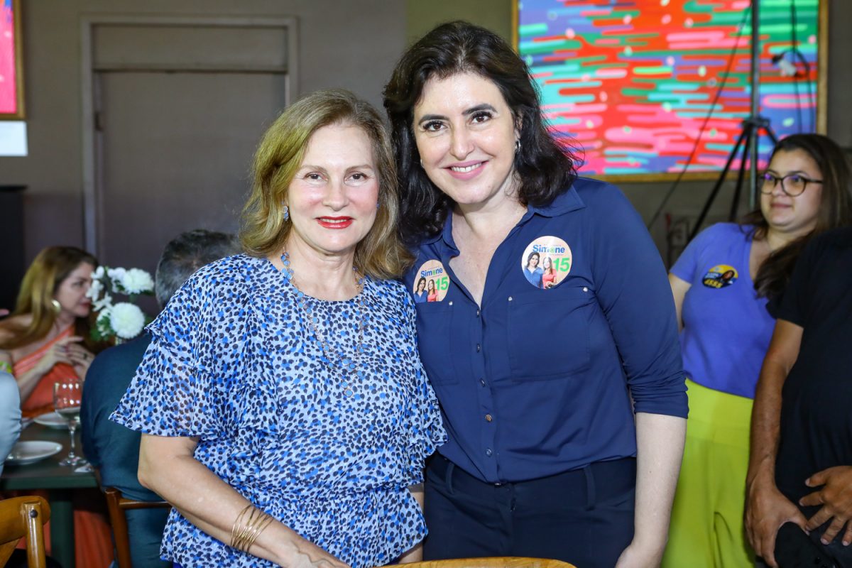 Simone Tebet participa de almoço político da AJE ao lado de Tasso ...