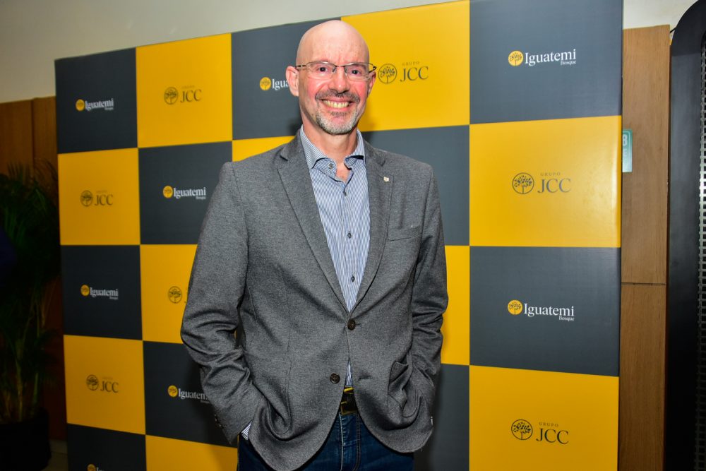 Alexandre Schwartsman realiza palestra sobre o cenário econômico brasileiro no Iguatemi Bosque ...