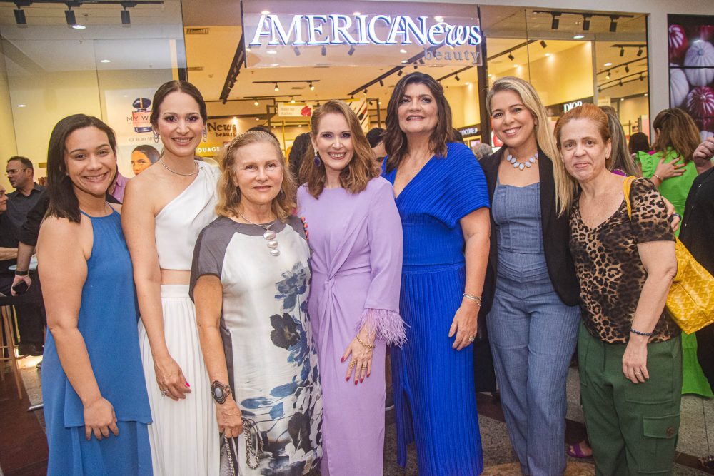 Loja AmericaNews Beauty realiza coquetel de reinauguração do espaço no ...