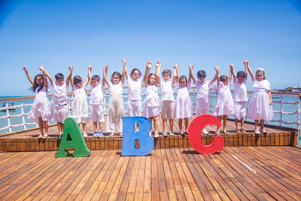 Alunos da Casa de Criança ganham festa de doutor do ABC no Iate Clube ...