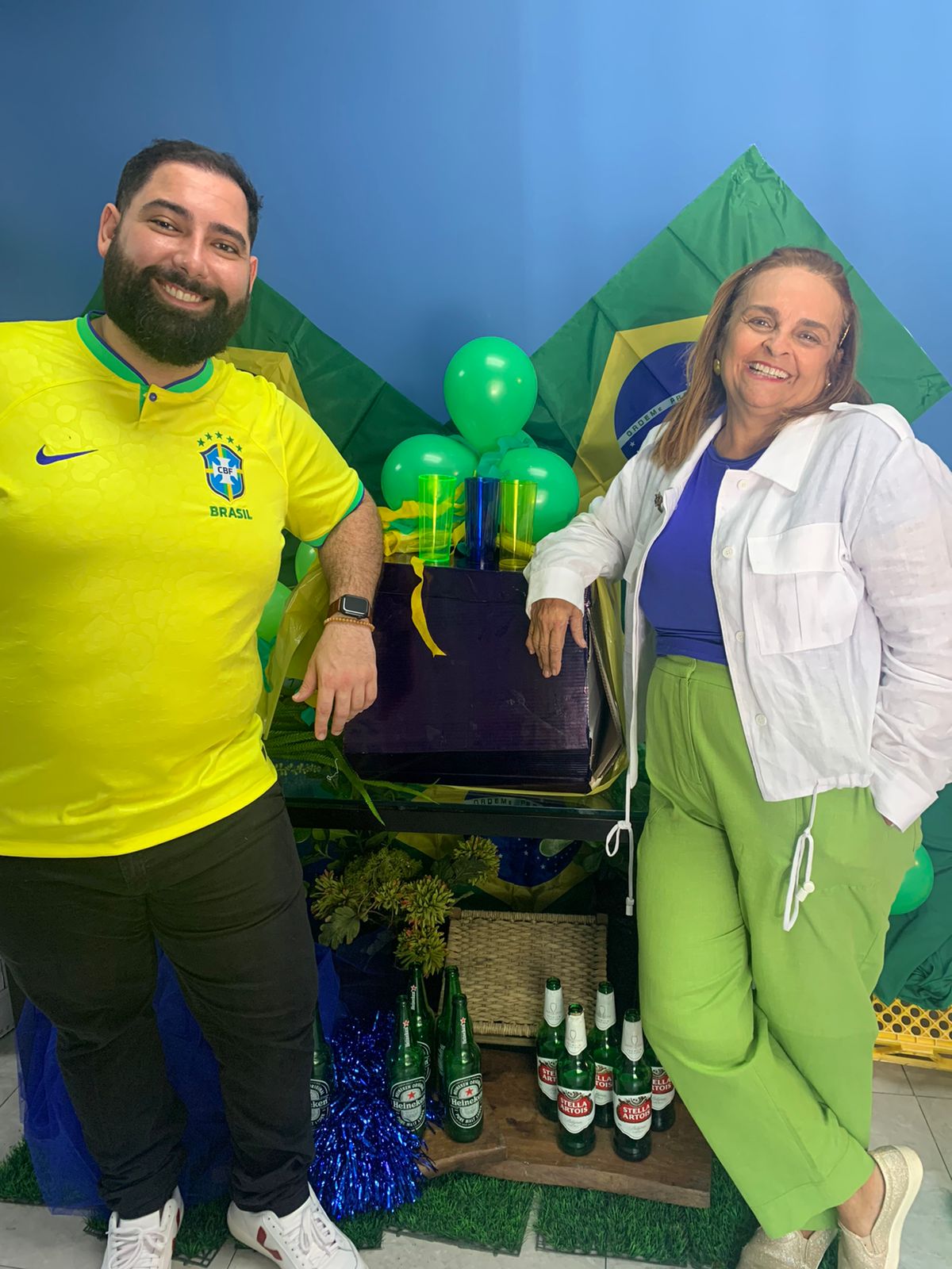 Toca Sampaio e o influenciador LV lançam o projeto Hexa Box - Portal IN ... Toca Sampaio e o influenciador LV lançam o projeto Hexa Box - Portal IN ...