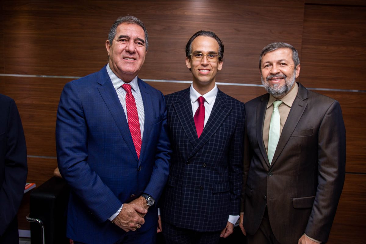 Igor Macedo de Lucena é agraciado com a Medalha Edson Queiroz - Portal ...