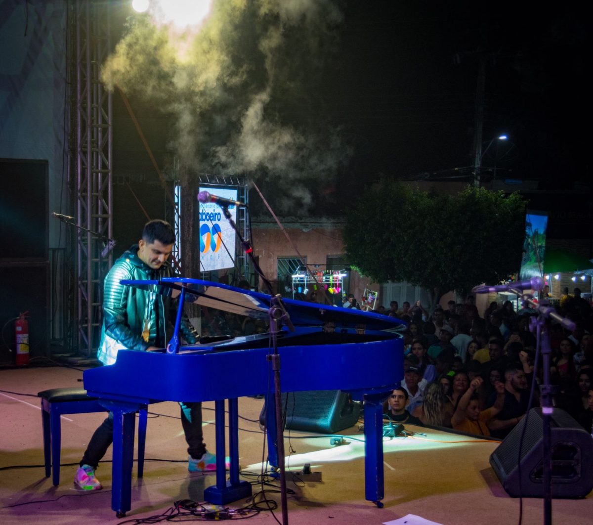 Paulo Rodrigo Pianista surpreende com mega show em Saboeiro - Portal IN ...