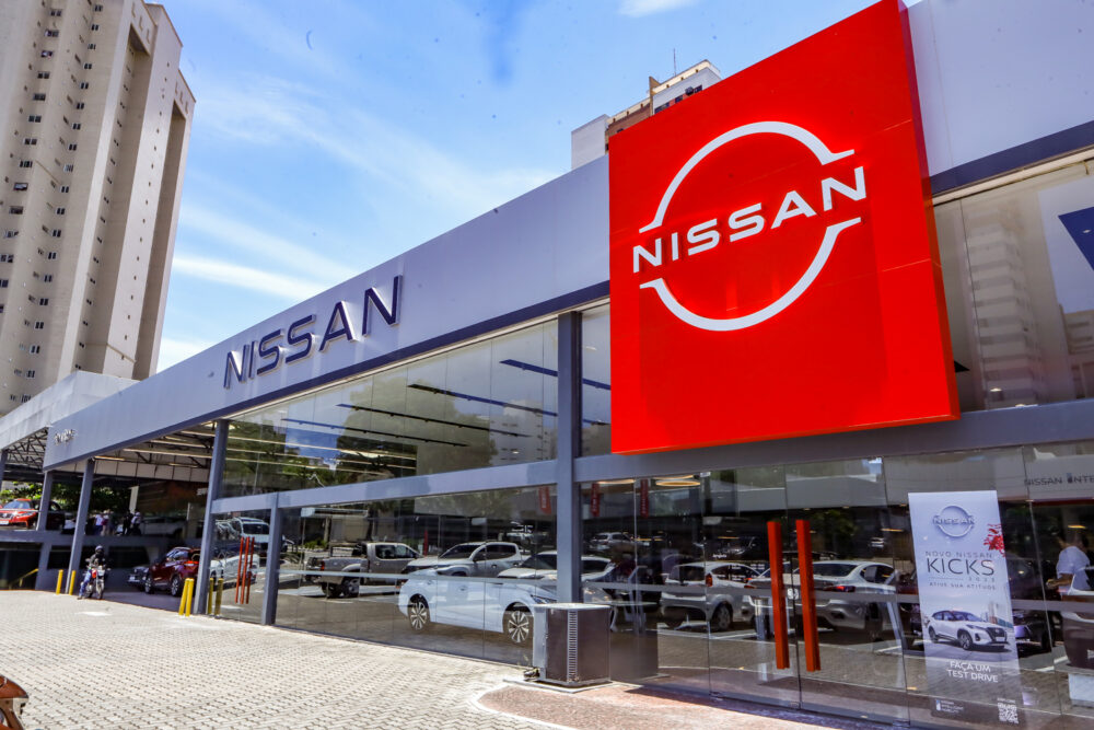 Nissan Jangada reúne os apaixonados por velocidade no lançamento do ...
