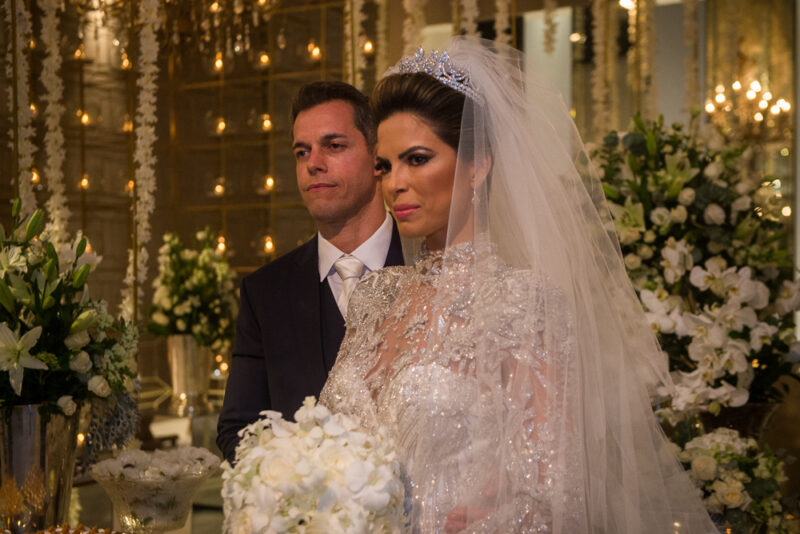 Alegria e emoção dão a tônica do casamento de Lillyan Di Carlly e ...