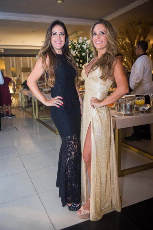 Alegria e emoção dão a tônica do casamento de Lillyan Di Carlly e ...