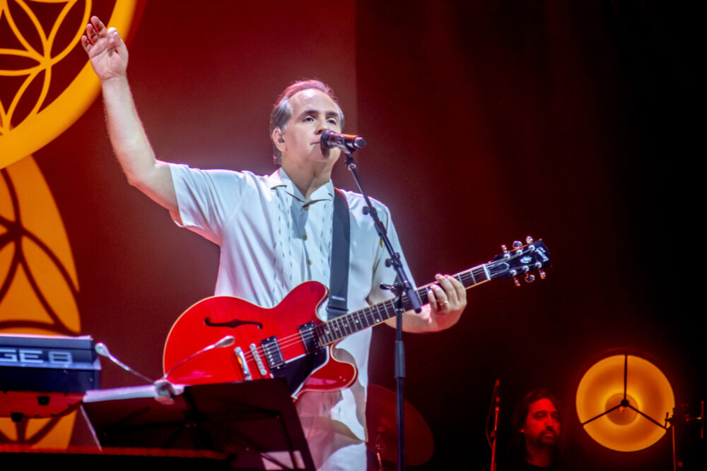 Ricardo Bacelar apresenta show “Congênito” em prestigiada noite no ...
