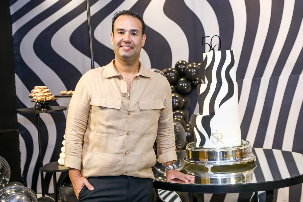 Raphael Joca comemora cinco décadas de vida em grande estilo no La Casa Lounge - Portal IN ...
