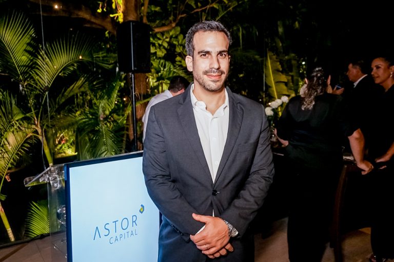 Sérgio Rolim e Rodrigo Frota reúnem seletos convidados no Pipo ...