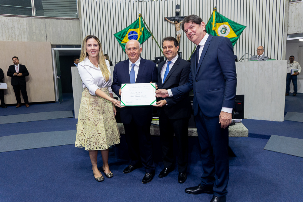 Pedro Grendene é agraciado com o Título de Cidadão Cearense pela ...