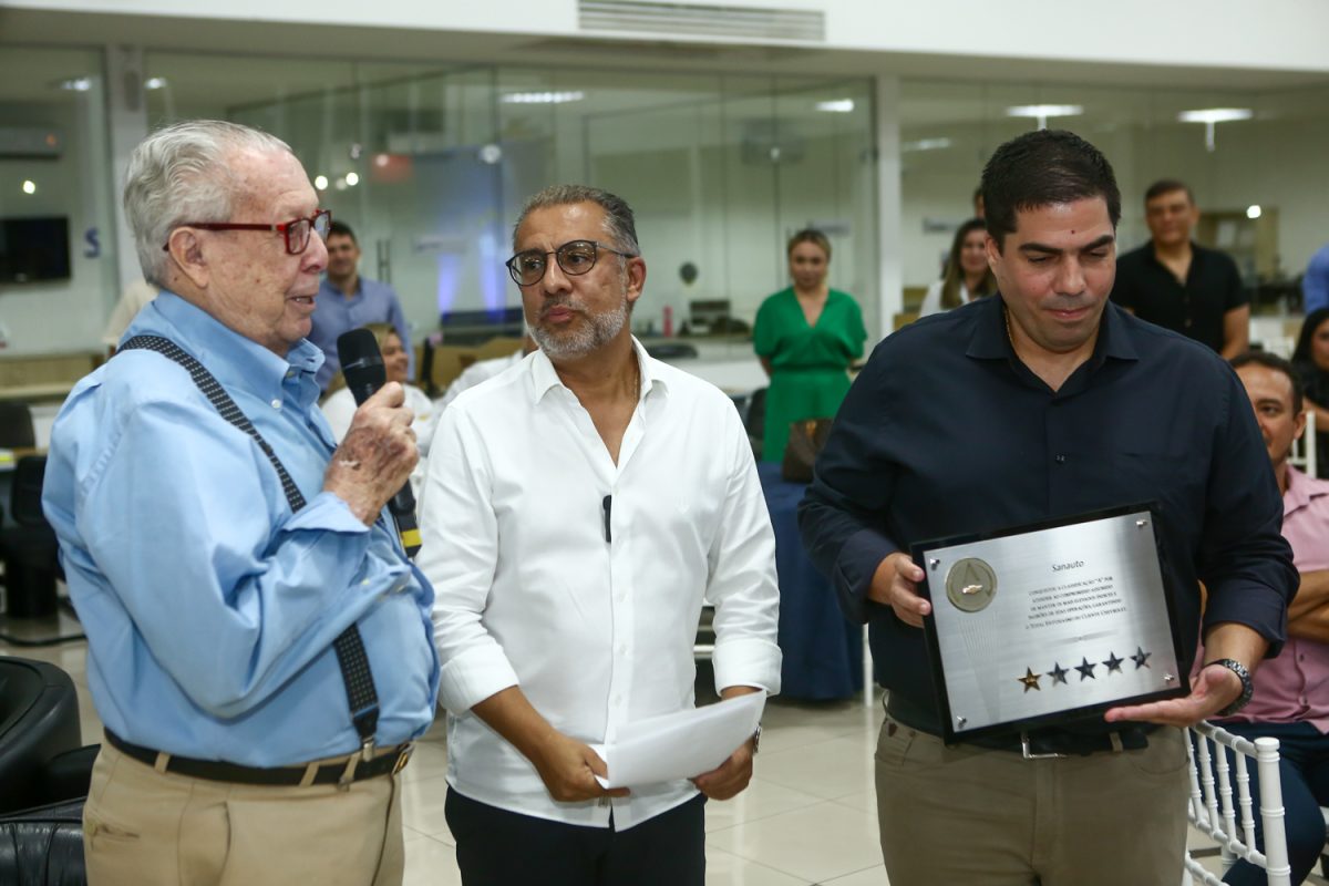 Sanauto realiza cerimônia de premiação da placa Classe A Chevrolet ...