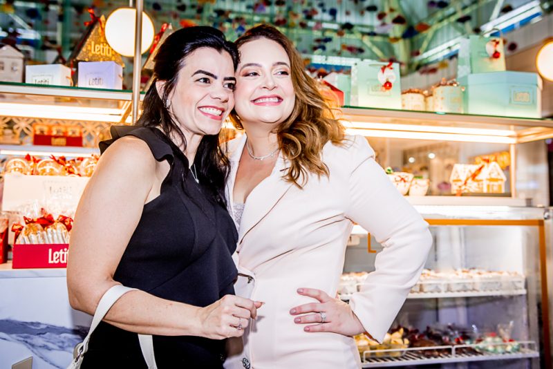 Thayse Ribeiro e Gil Girão inauguram quiosque da Letiti Biscoitos no Iguatemi Bosque - Portal IN ...