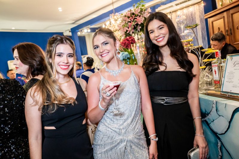 Gabriela da Escóssia celebra chegada dos 21 anos com festão na mansão ...