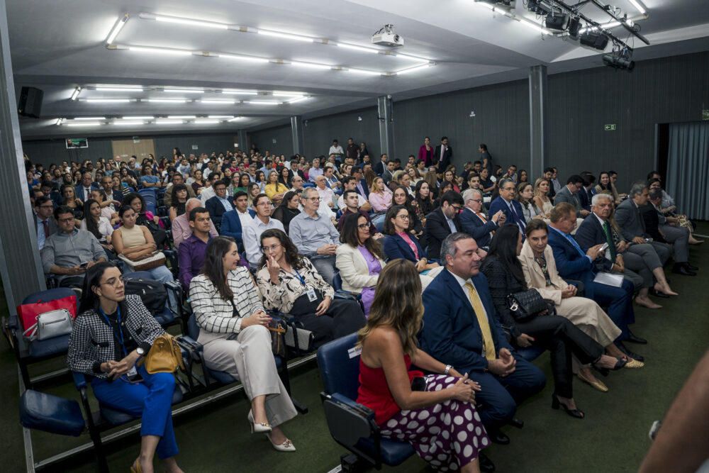 Aula Magna de ministro do TST aborda os impactos da IA na Justiça e ...