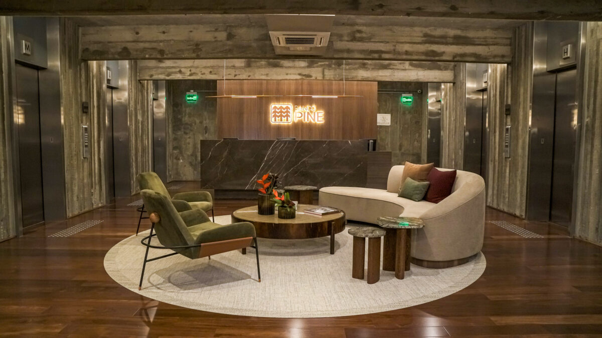 Maílson da Nóbrega e Asclépio Aguiar participam de reunião com a ...