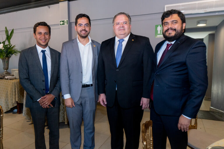 Rogério Feitosa Mota completa 20 anos de advocacia e encerra ciclo como ...