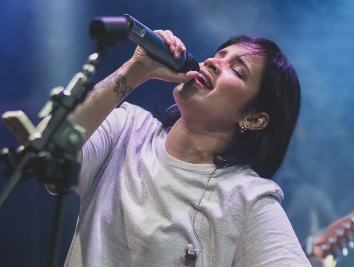 Amanda Alves é uma das atrações da programação da Vila Azul do Mar ...