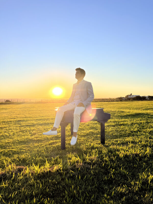 Paulo Rodrigo lança clipe "Voando Alto", gravado nos céus de São Paulo ...