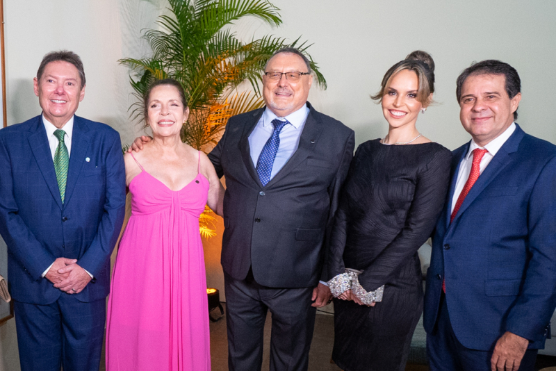 Ivens Dias Branco Júnior, Dora Andrade e padre Rino são agraciados com ...