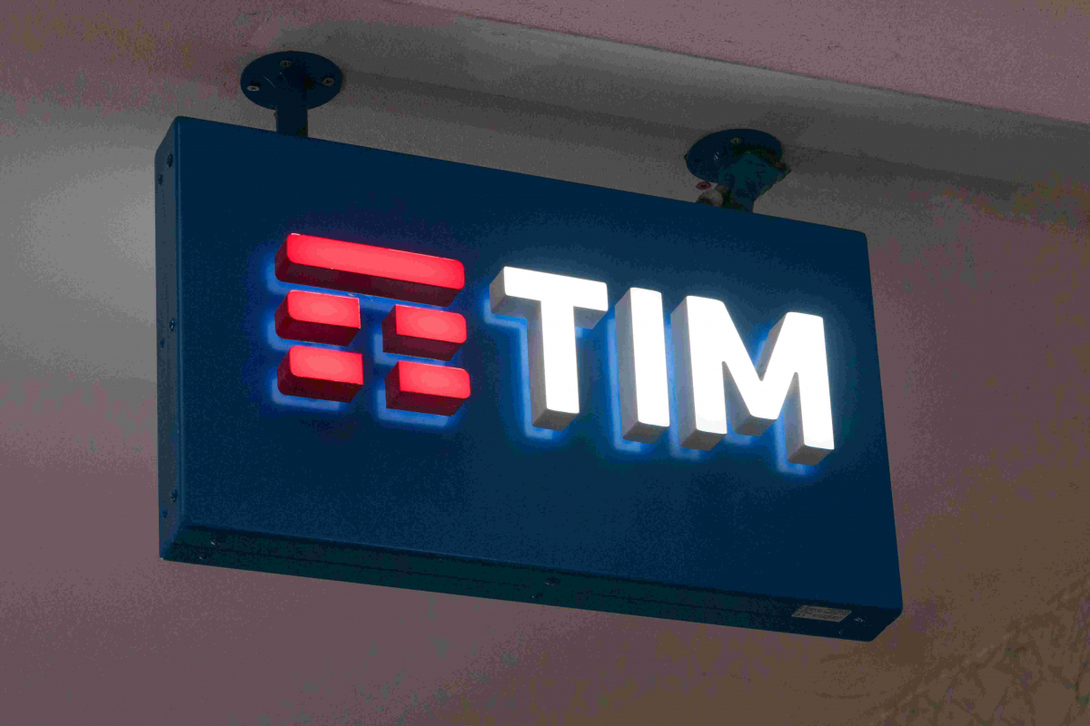 TIM define distribuição de R$ 5,3 bi a R$ 5,5 bi para acionistas em ...