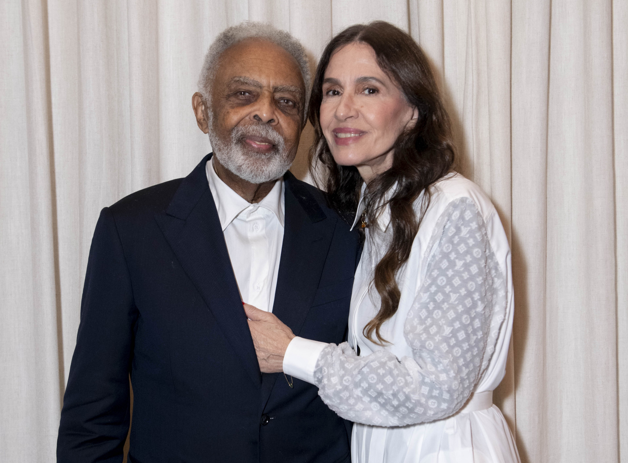 Louis Vuitton transforma interior paulista em reduto do luxo com jantar e show de Gilberto Gil ...