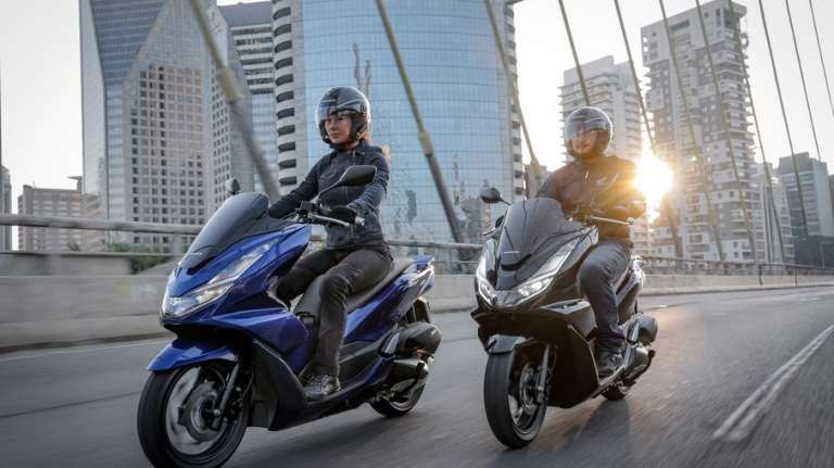 Honda anuncia que a PCX 2026 chega às concessionárias em setembro ...