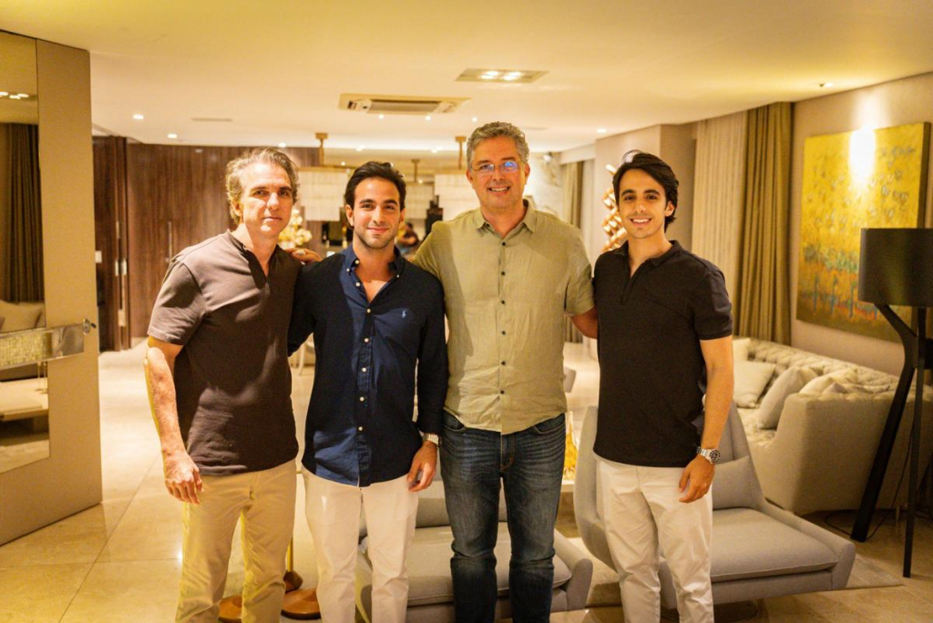 Gabriel Soárez recebe empresários e amigos em jantar de conexões e ...