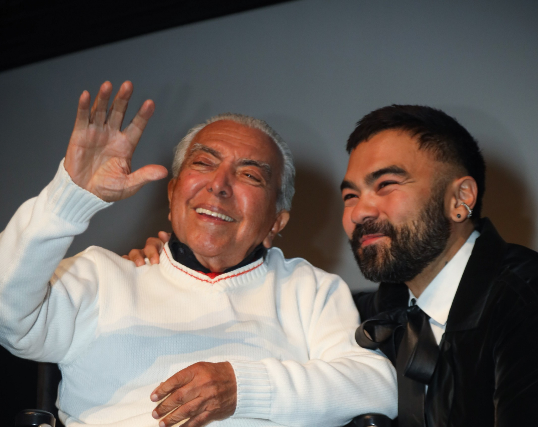 Maurício de Sousa assiste à pré-estreia de sua cinebiografia e emociona ...